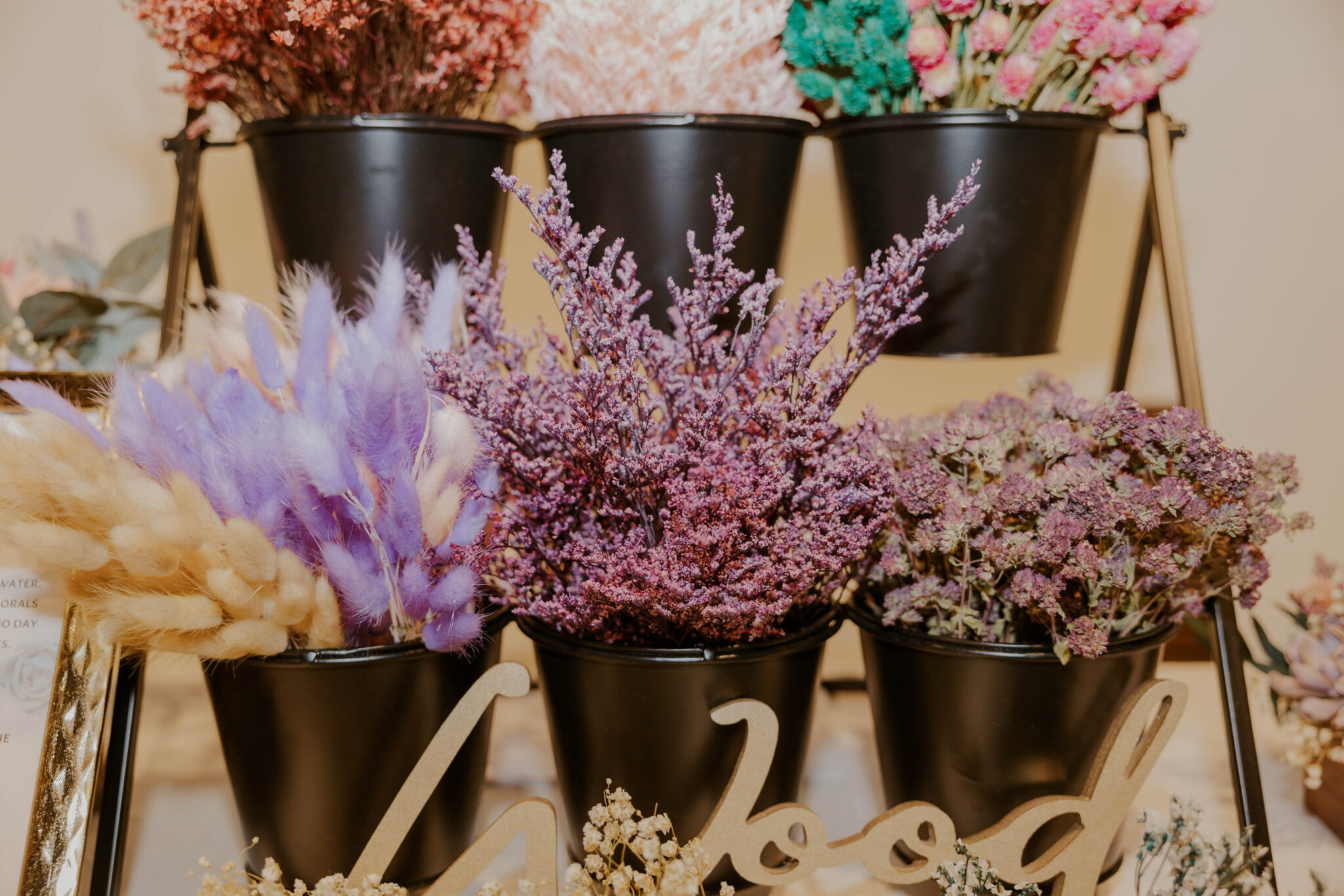 A DIY Wood Flower Bar: The Perfect Addition To Your Next Event ...